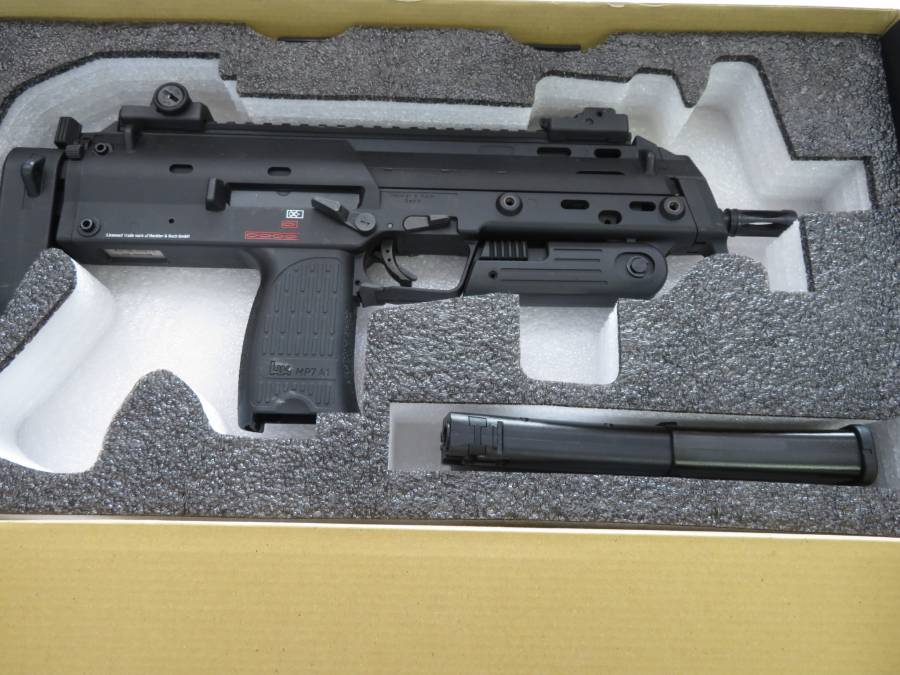 日本代購代標第一品牌【樂淘letao】－MIT-284 VFC MP7A1 電動ガン スペアマガジン3本付き 中古品